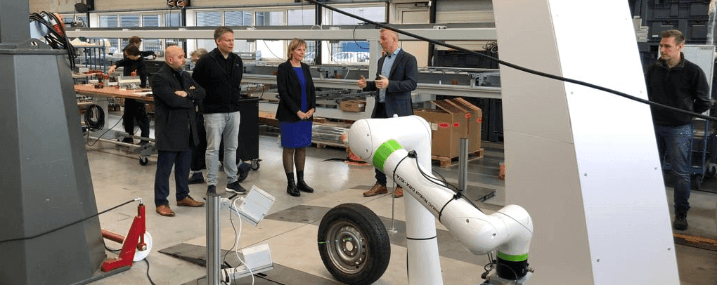 Gedeputeerde Witjes bezoekt project Autonomous Vehicle Inspection Systems
